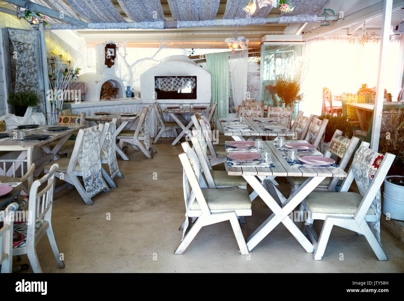 Rustic kitchen house hi-res stock photography and images - Alamy