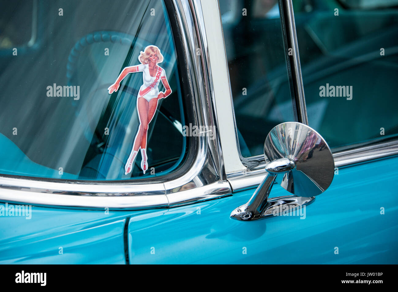 Vintage Car Festival "Golden Oldies", Veedol Pin Up badge on a ...