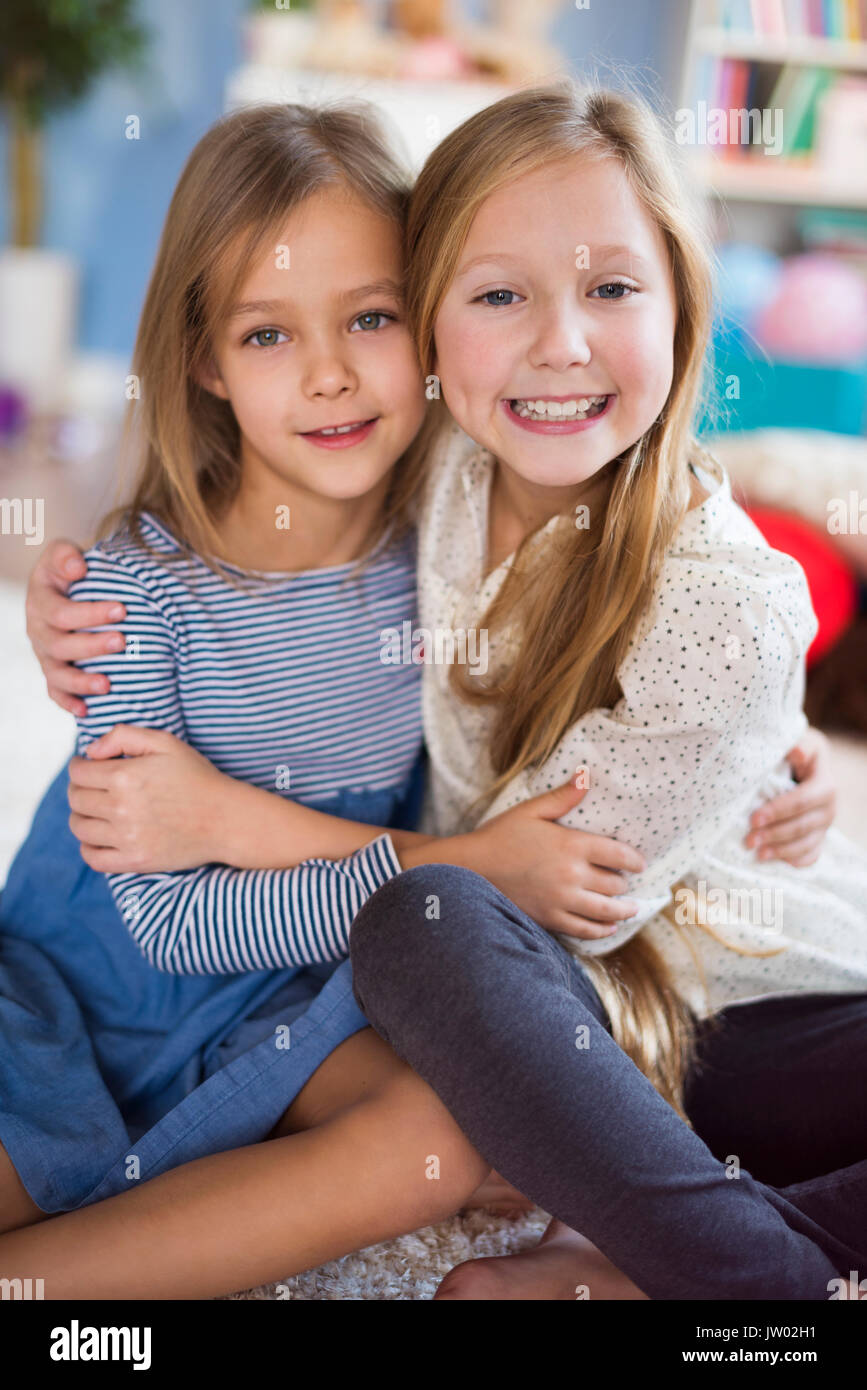 Strong relationship friends hi-res stock photography and images - Alamy