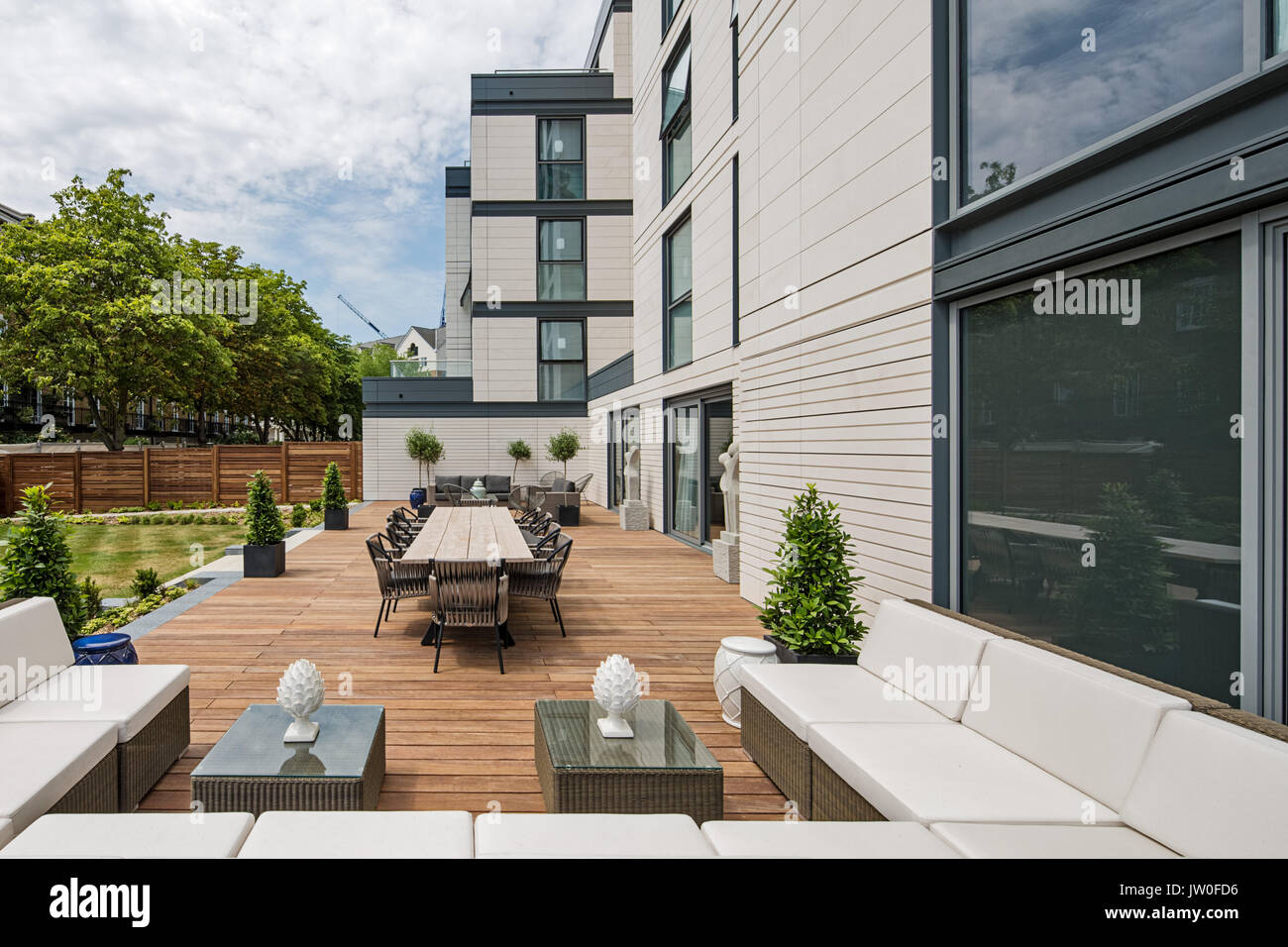 Chelsea Waterfront apartments Stock Photo - Alamy