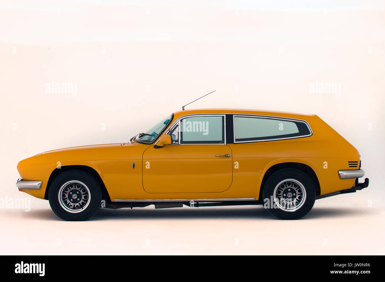 1972 Reliant Scimitar GTE Stock Photo - Alamy