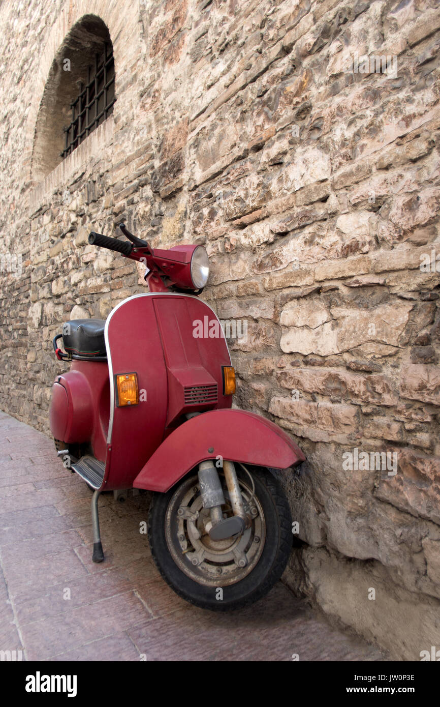Vintage vespa scooter, front view hi-res stock photography and images ...