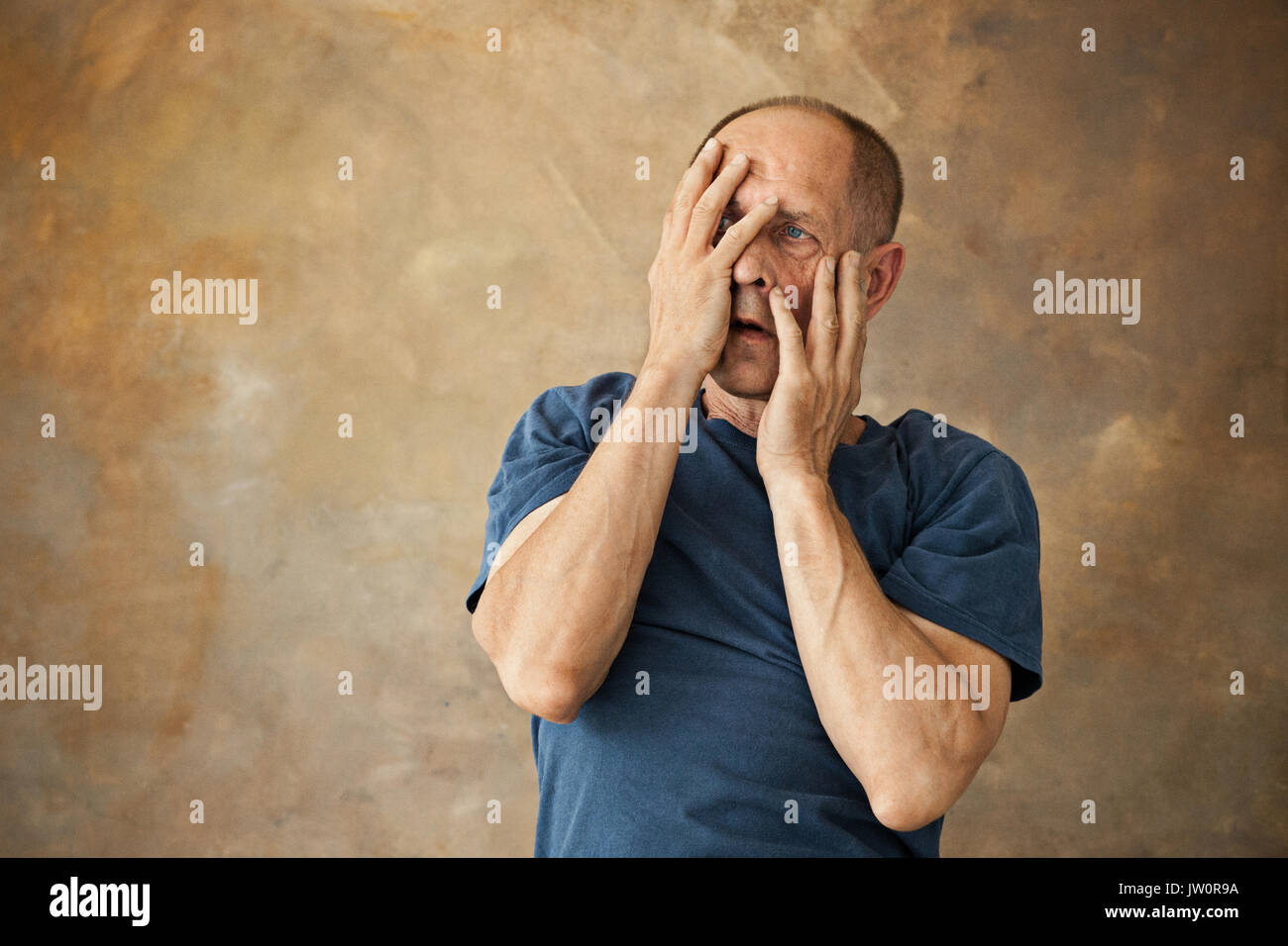 Old man angry shouting hi-res stock photography and images - Alamy