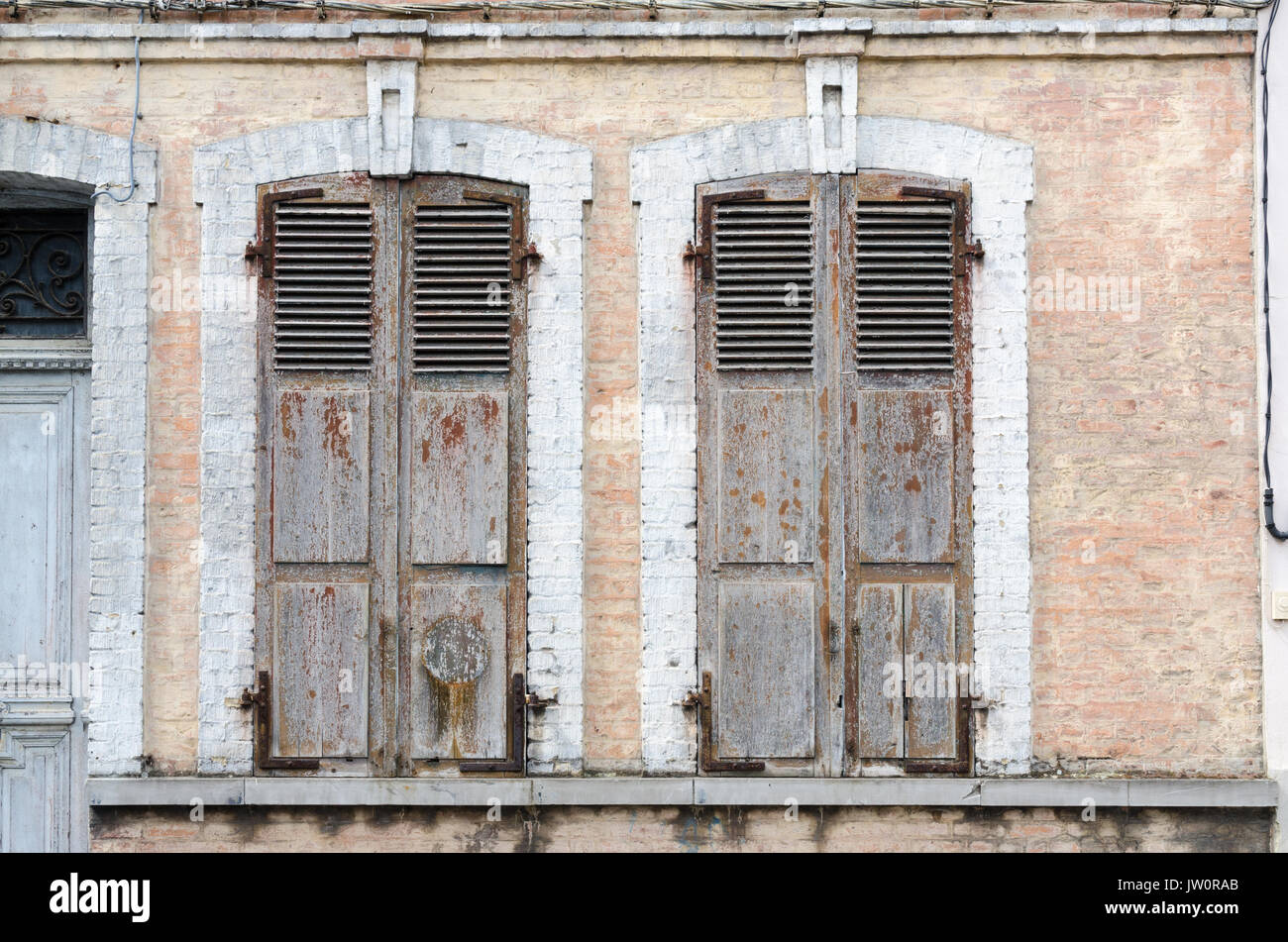 Old streets and buildings in the Northern French town of Saint-Omer ...