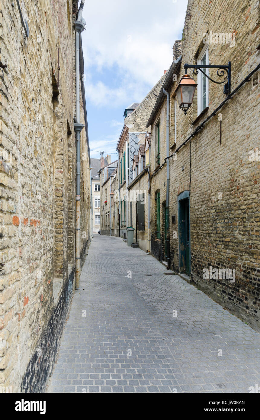 Old street france hi-res stock photography and images - Alamy