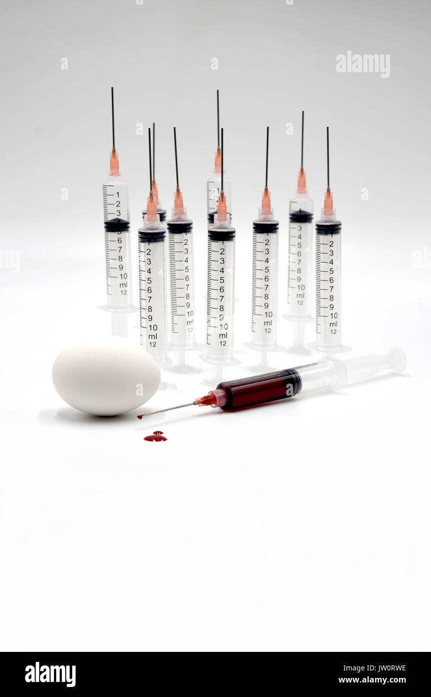 Insemination artificial syringe hi-res stock photography and images - Alamy