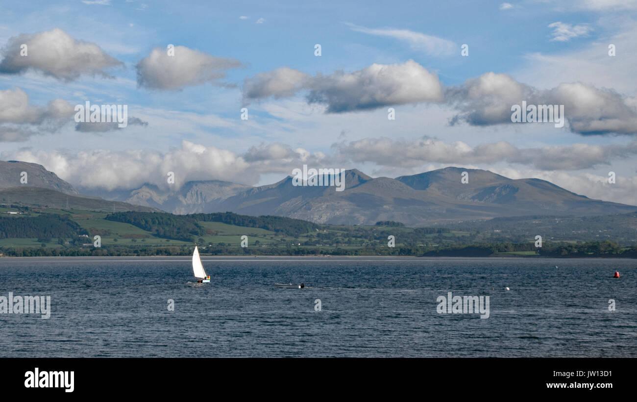 Summer snowdonia hi-res stock photography and images - Alamy