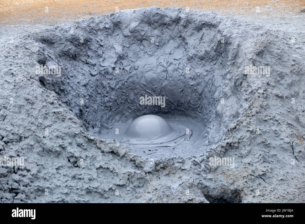 Pool of mud hi-res stock photography and images - Alamy