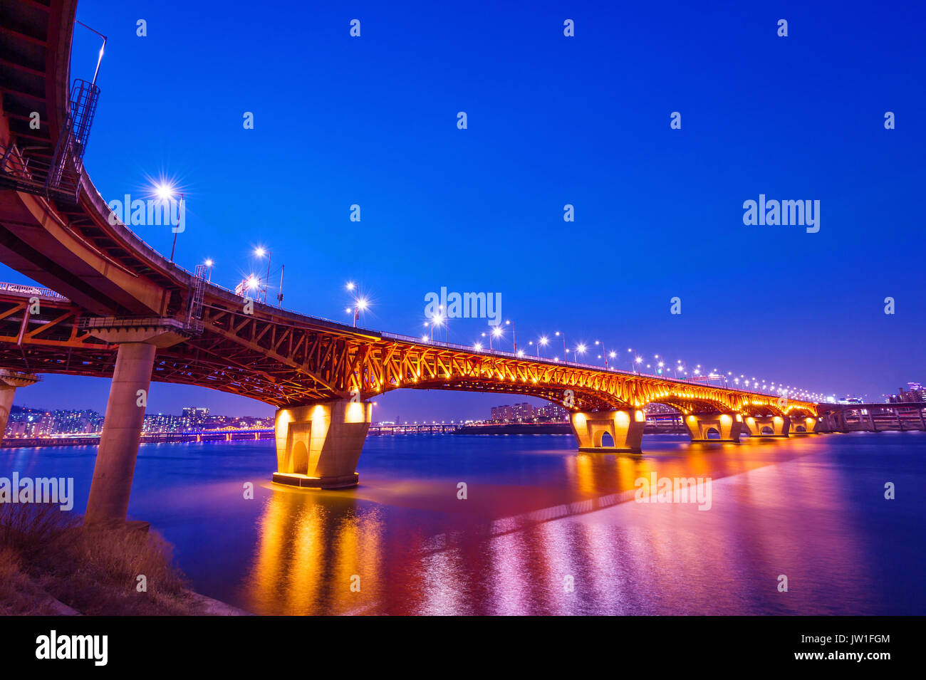 Seongsu bridge at night in seoul,korea Stock Photo - Alamy
