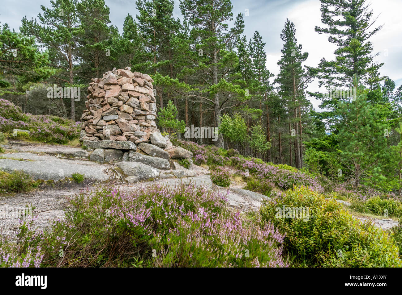 The large crag hi-res stock photography and images - Alamy