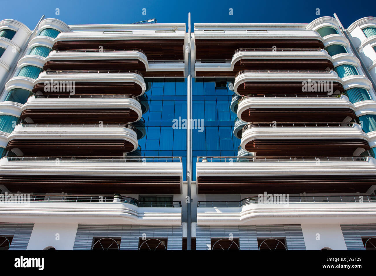 A building of contemporary design in Monaco port Stock Photo - Alamy