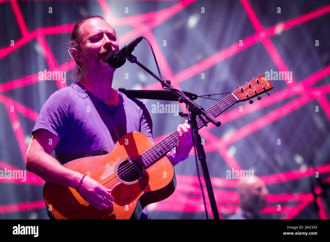 Creep radiohead hi-res stock photography and images - Alamy