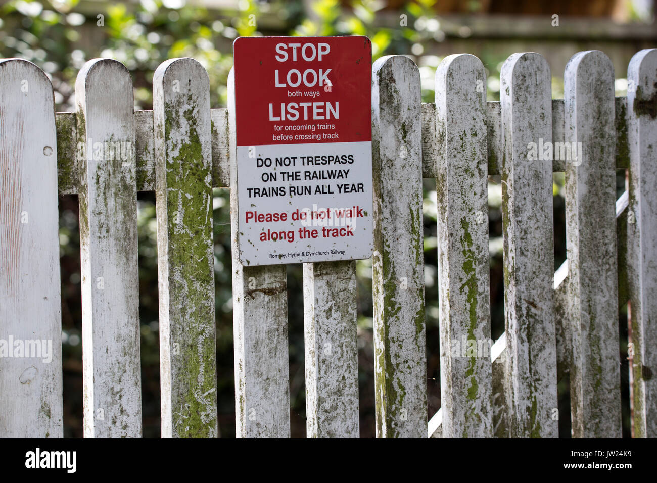 Railway level crossing sign Stock Photo - Alamy