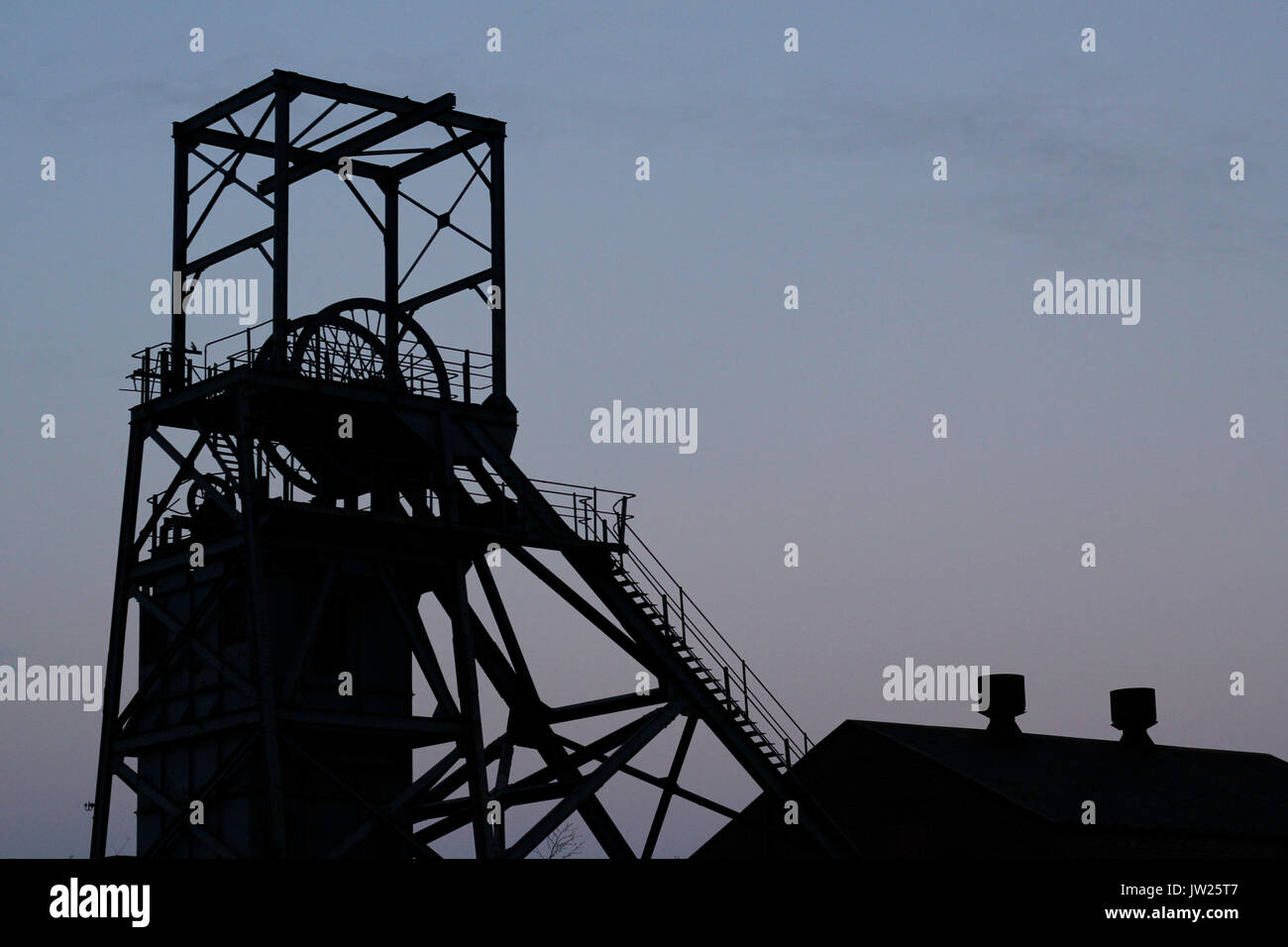 Old colliery buildings hi-res stock photography and images - Alamy