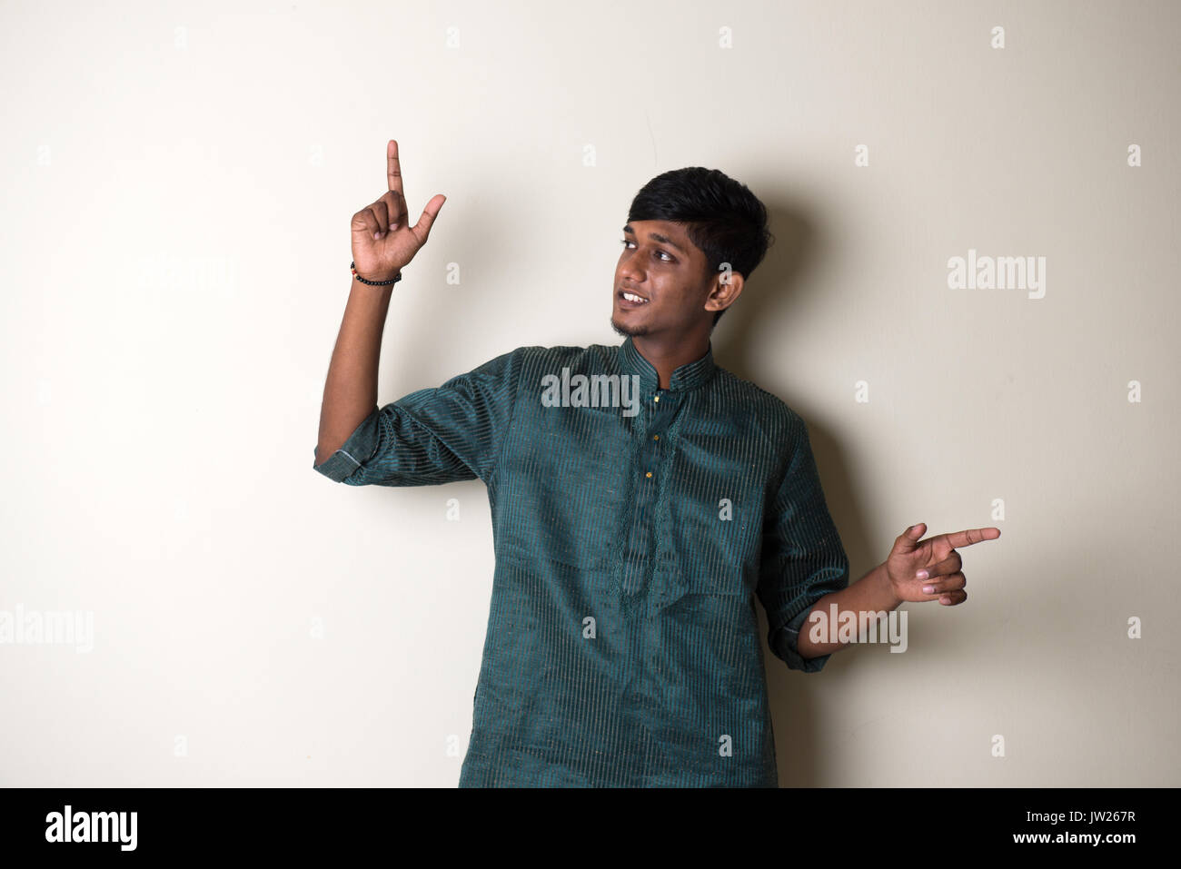 Pakistani traditional costume man hi-res stock photography and images ...