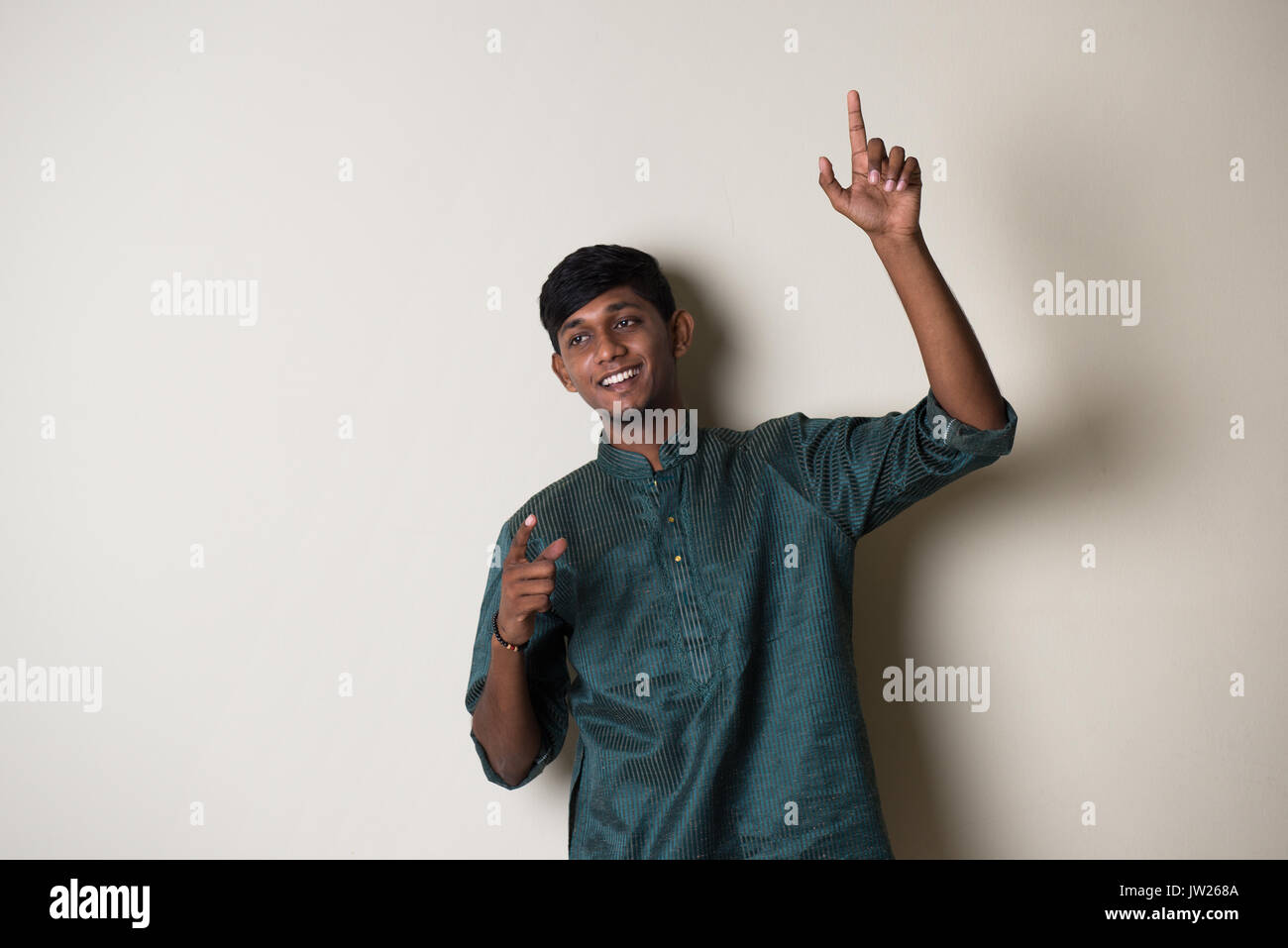 Pakistani traditional costume man hi-res stock photography and images ...