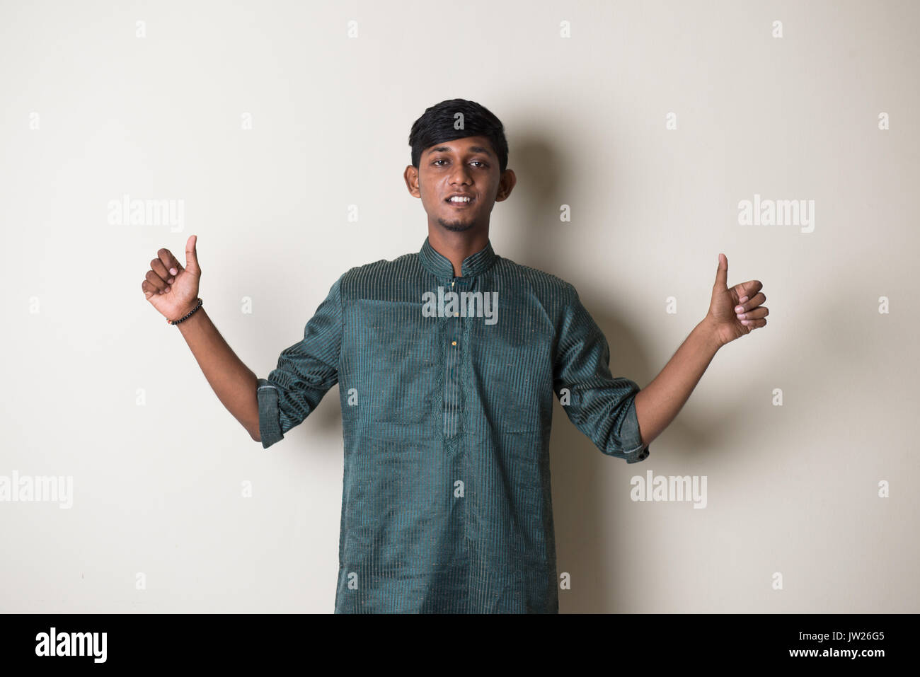 Pakistani traditional costume man hi-res stock photography and images ...