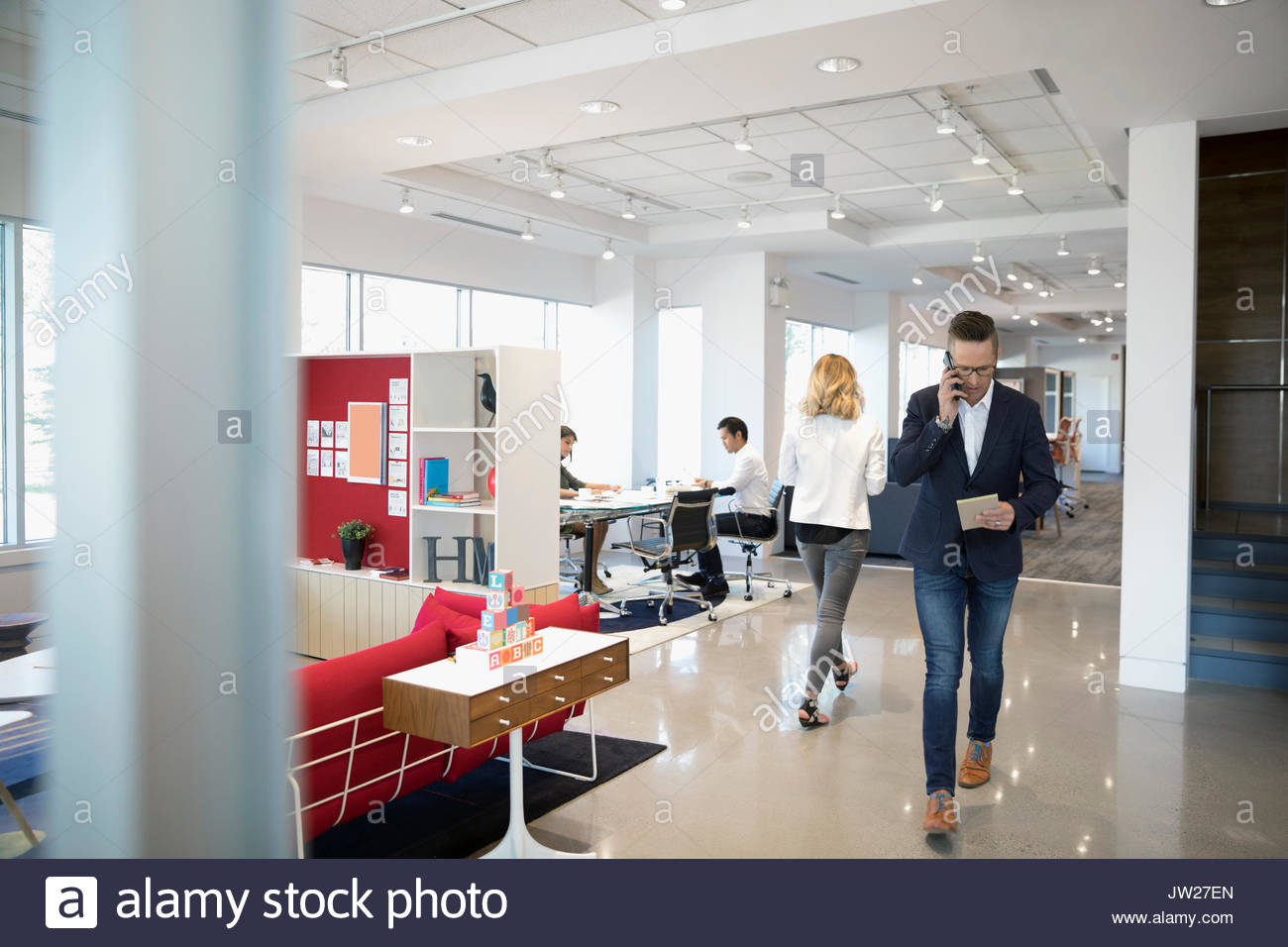 People in plan view hi-res stock photography and images - Alamy