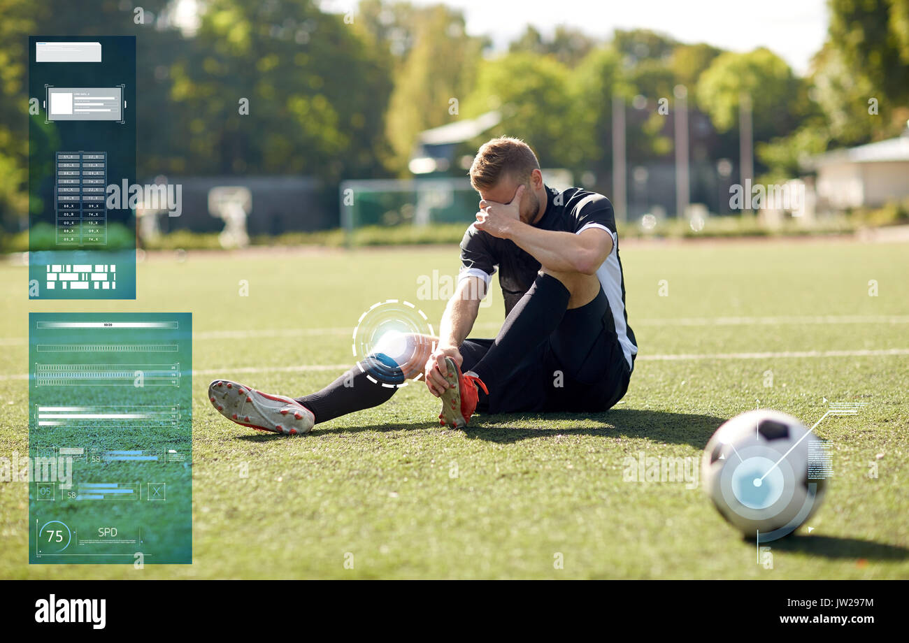 Injured soccer player hi-res stock photography and images - Alamy