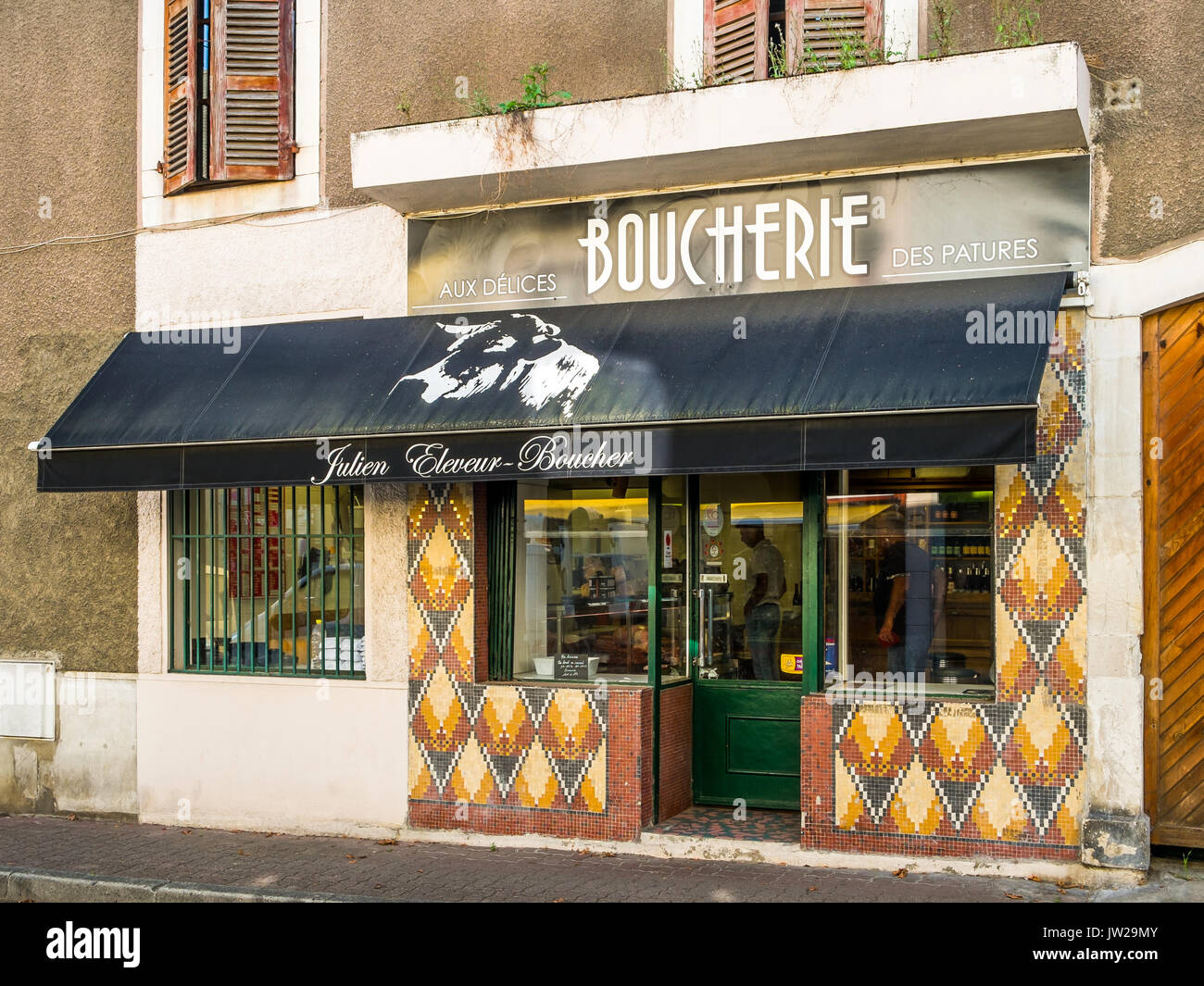 French butcher shop hi-res stock photography and images - Alamy