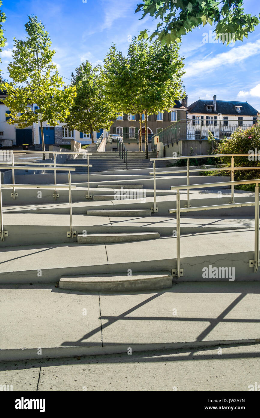 Invalid ramp hi-res stock photography and images - Alamy