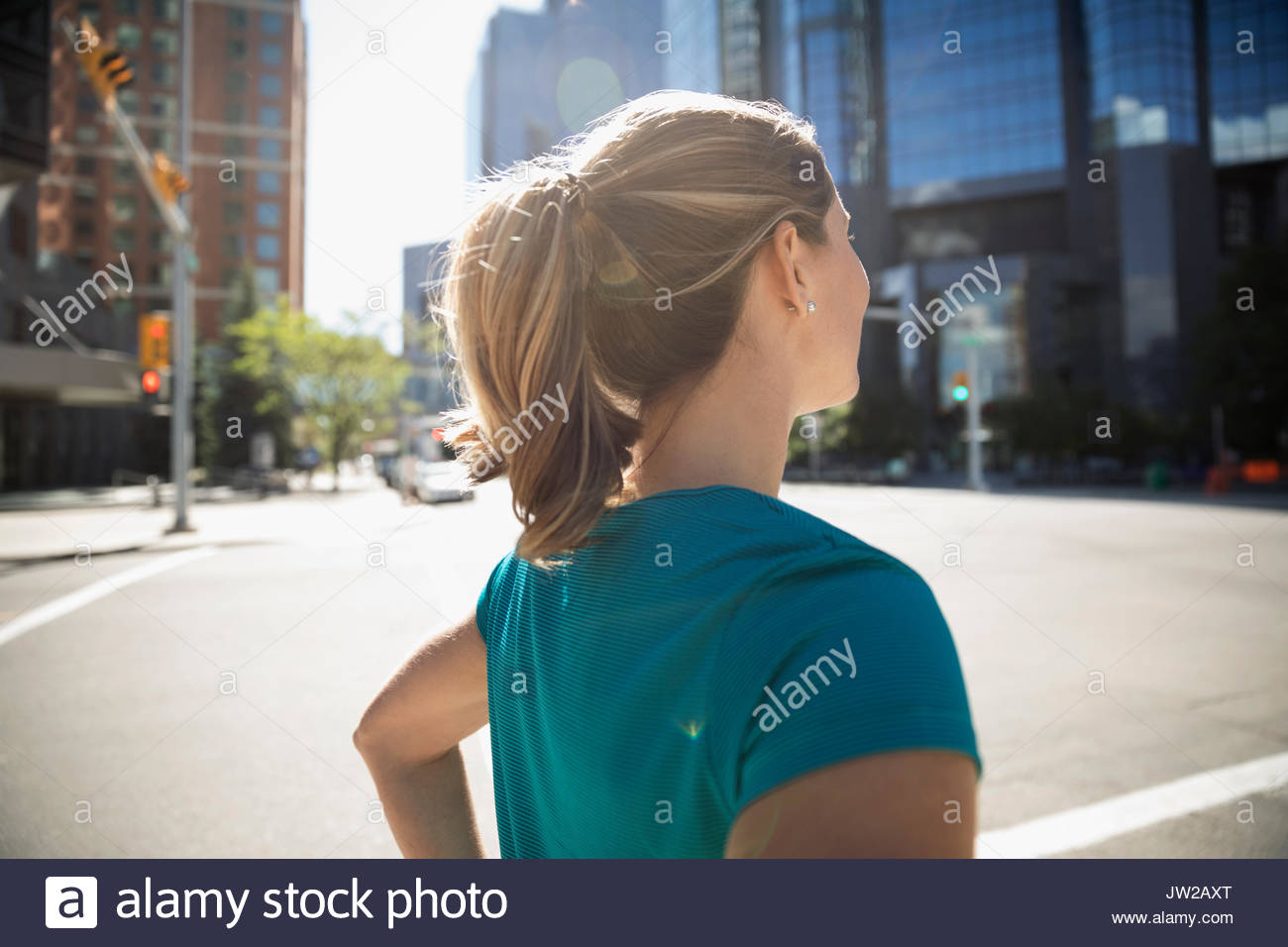 Female rear view urban hi-res stock photography and images - Alamy
