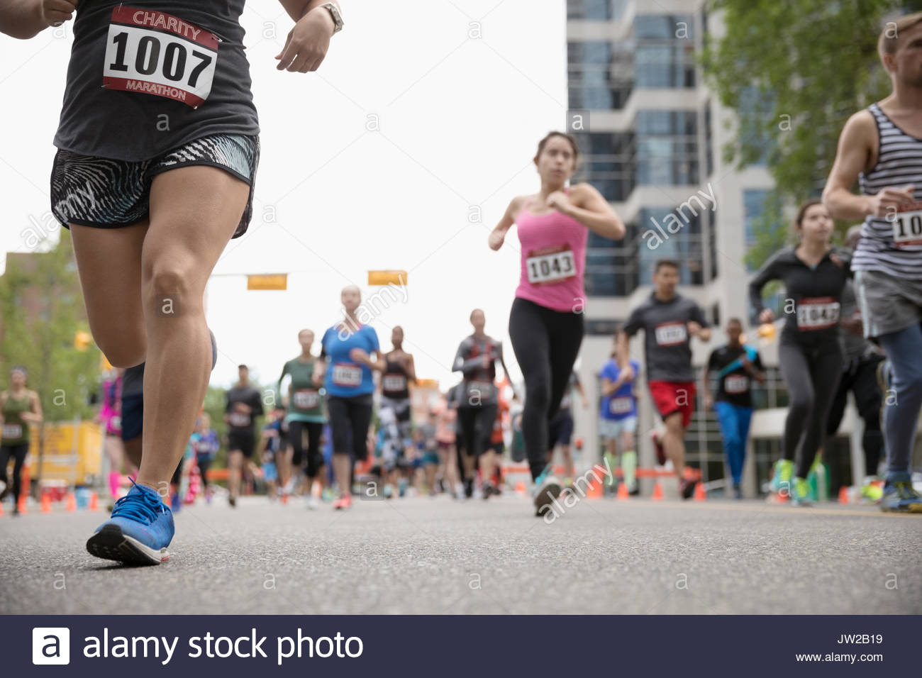 Crowd running street hi-res stock photography and images - Alamy