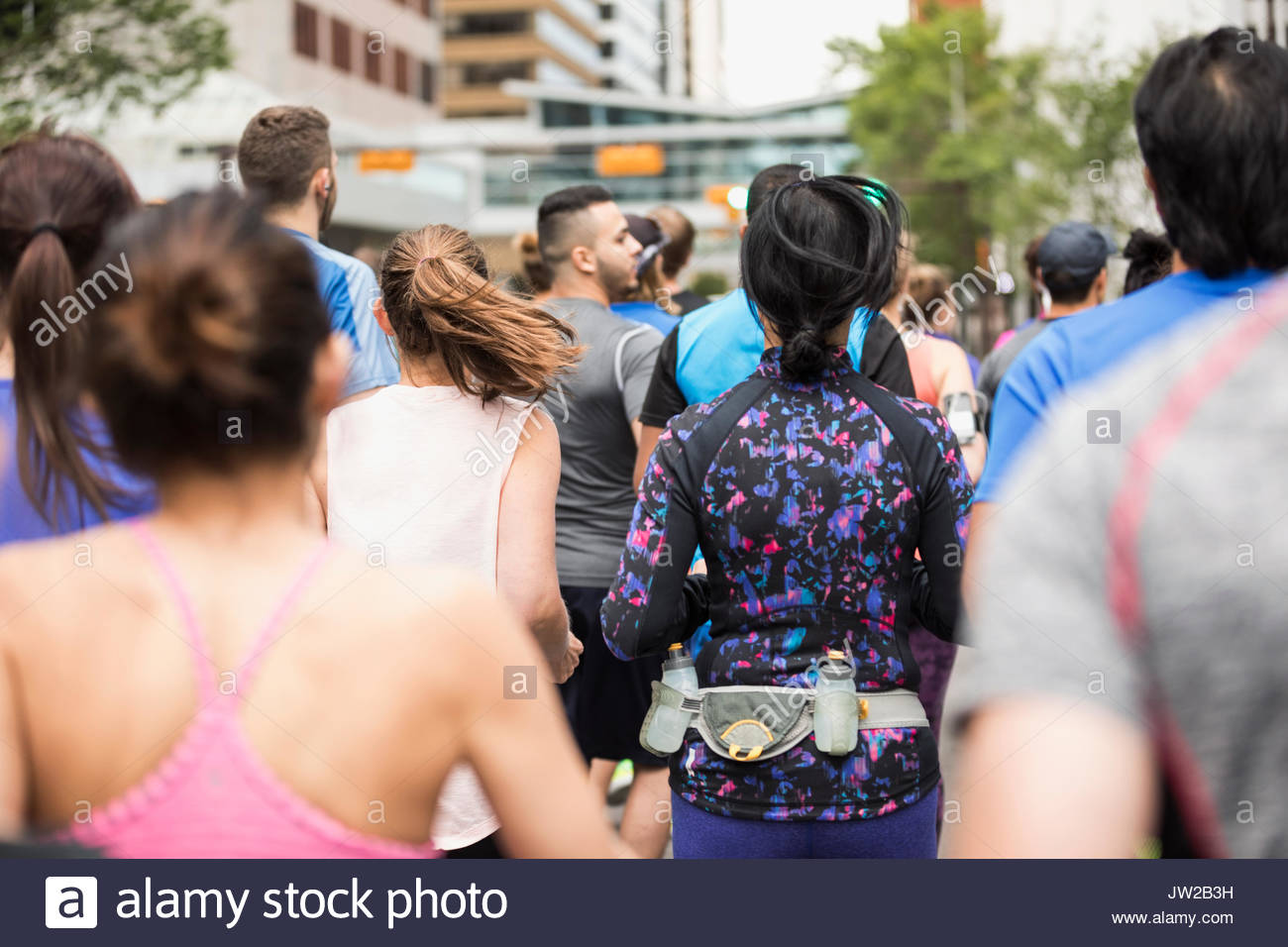 Crowd running in street hi-res stock photography and images - Alamy