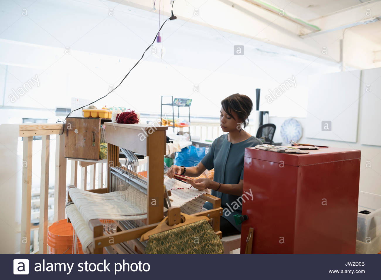 Art of weaving hi-res stock photography and images - Alamy