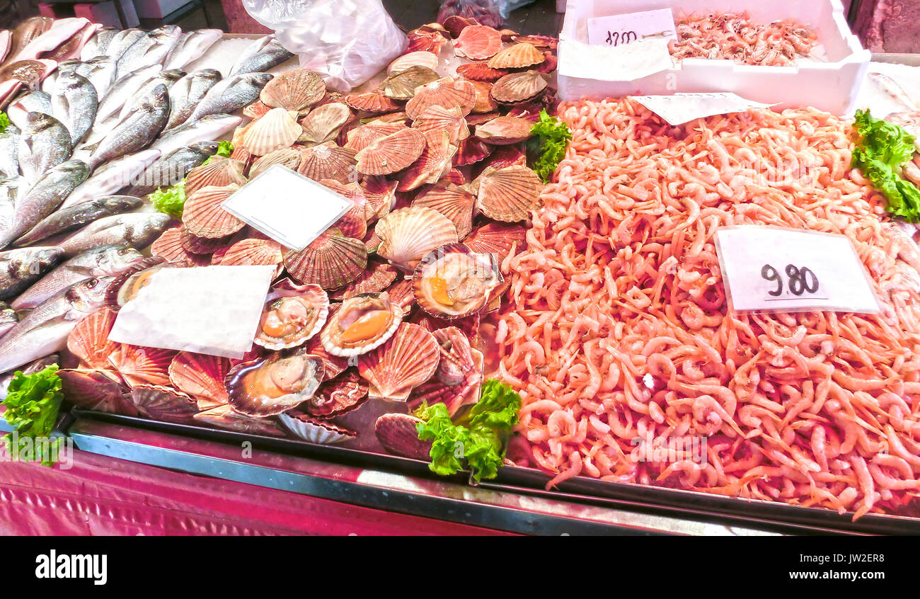 Venetian fish market Stock Photo - Alamy