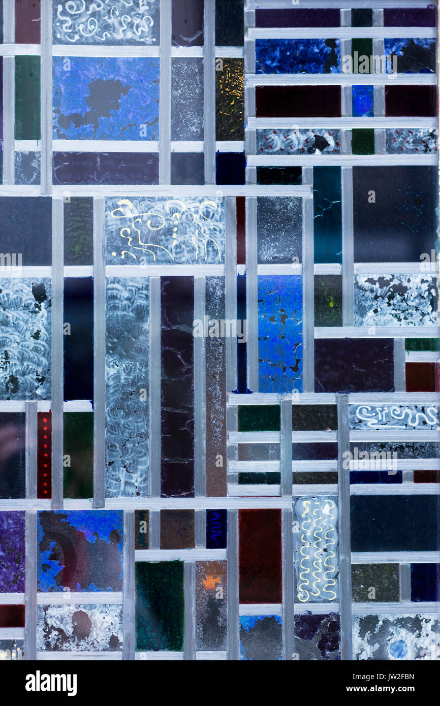 Parallelogram architecture hi-res stock photography and images - Alamy