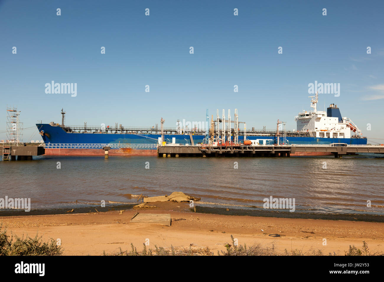 Port of huelva hi-res stock photography and images - Alamy