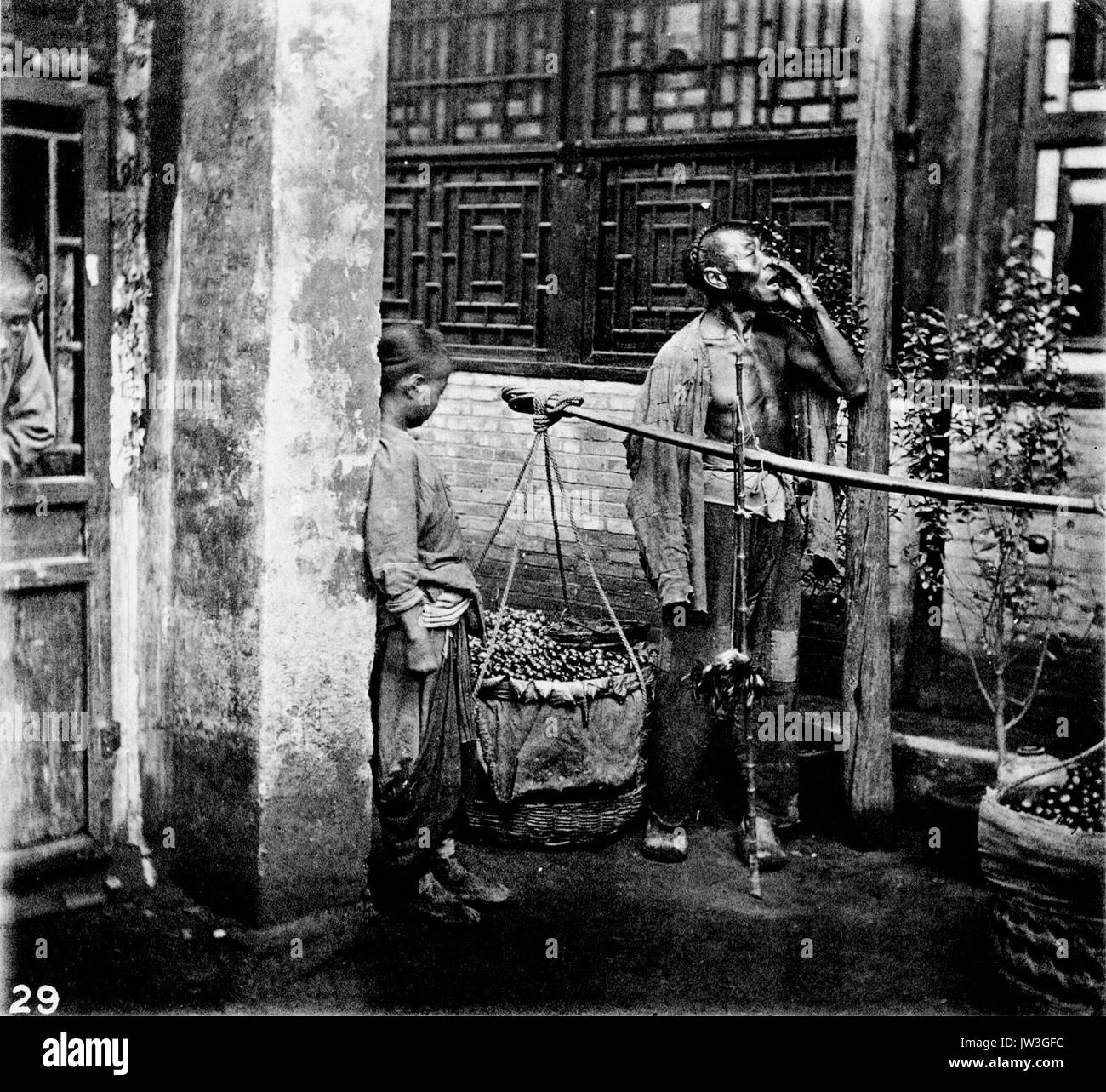 Costermonger hi-res stock photography and images - Alamy