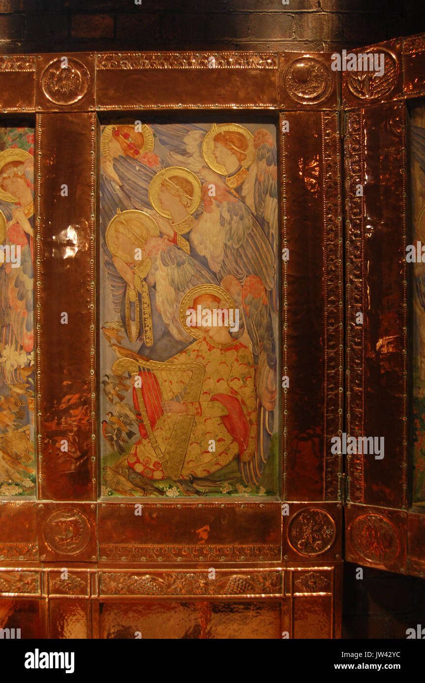 St Alban's Bunce reredos Andy Mabbett 03 Stock Photo - Alamy