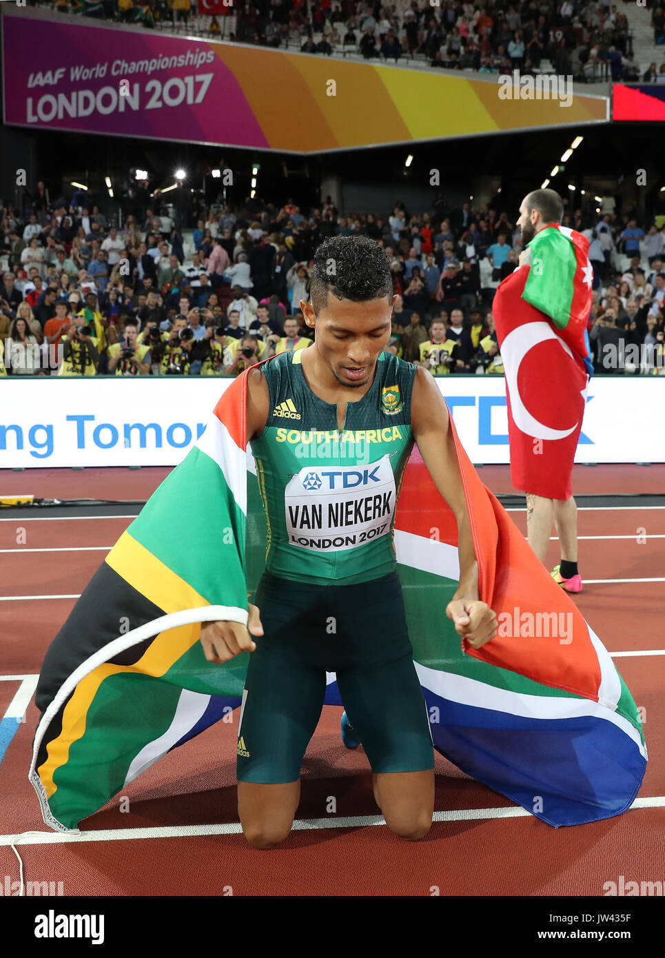 South Africa's Wayde van Niekerk celebrates winning silver in the Men's ...