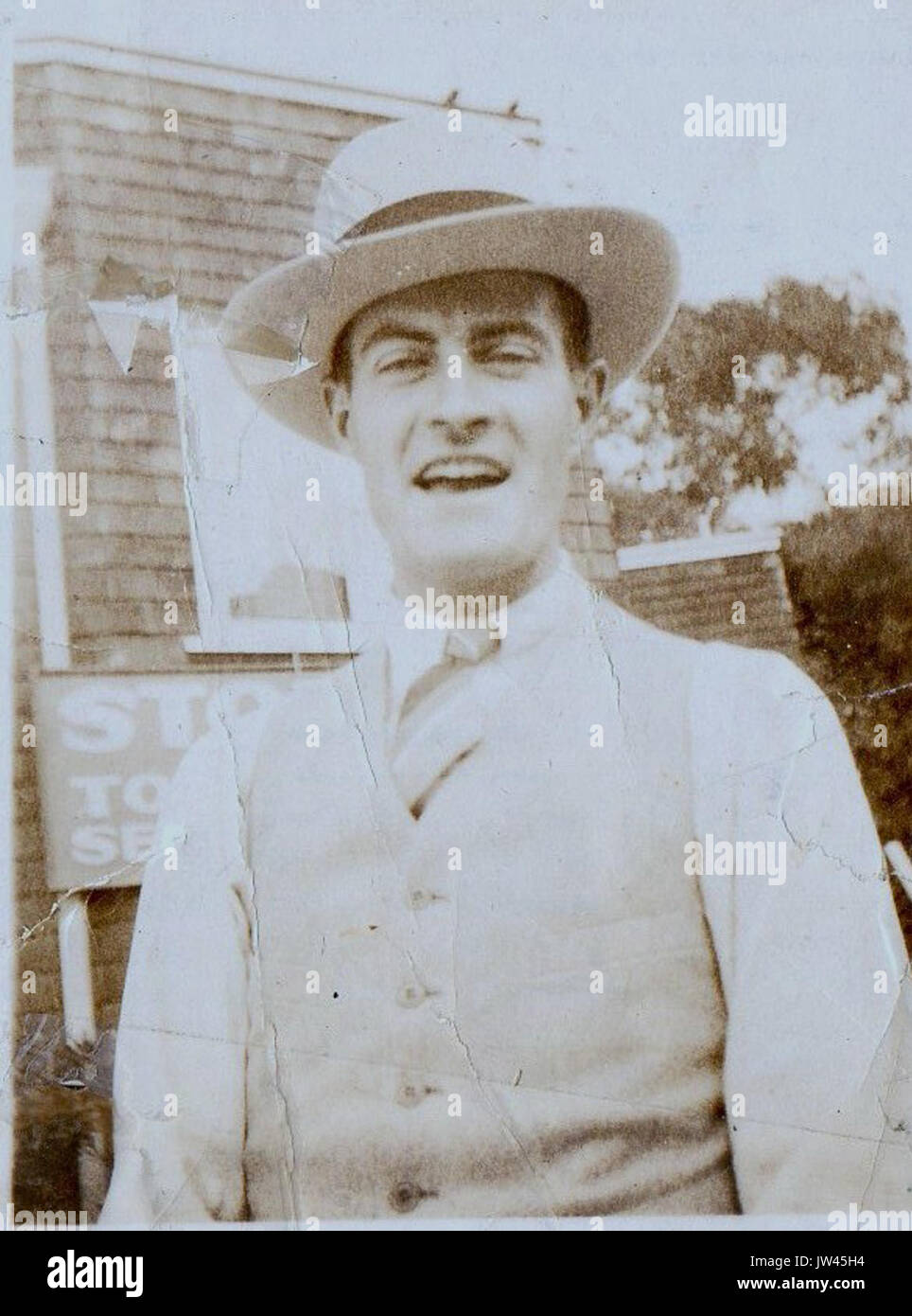 1920s man drawing hi-res stock photography and images - Alamy