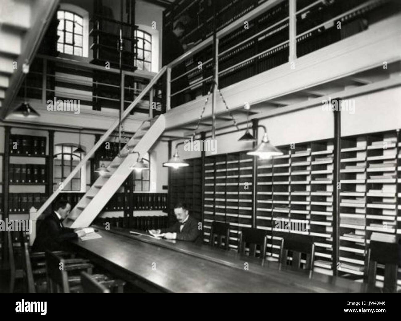 1920s book library hi-res stock photography and images - Alamy