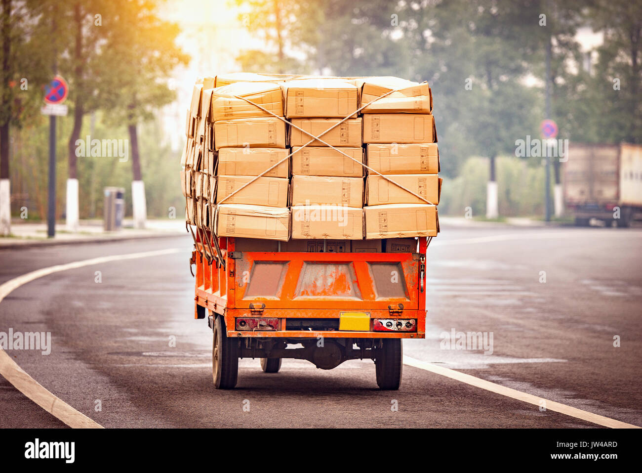 Small freight hi-res stock photography and images - Alamy