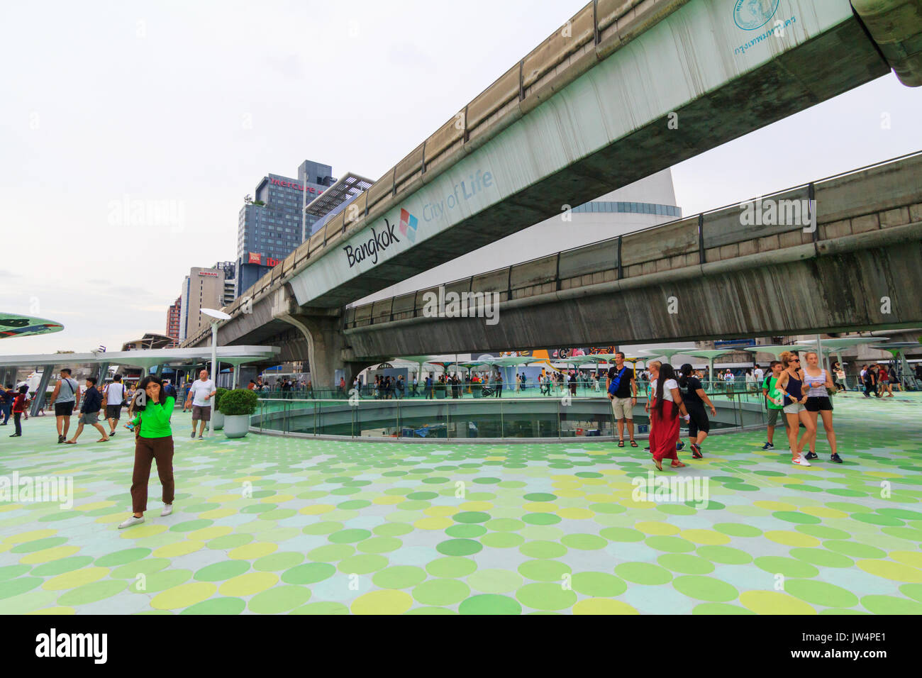 Shopping center walkway design hi-res stock photography and images - Alamy