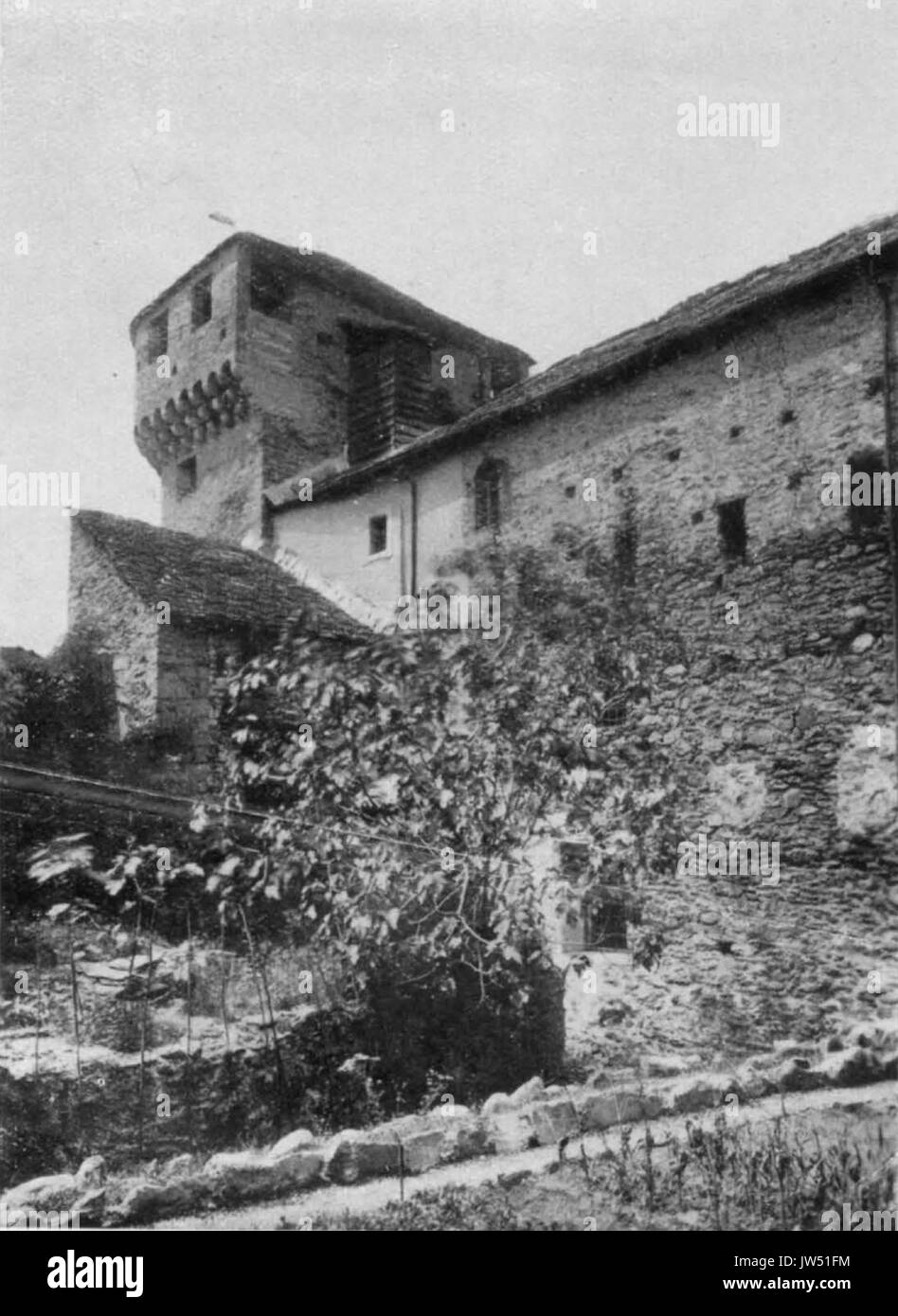 Castello interno hi-res stock photography and images - Alamy