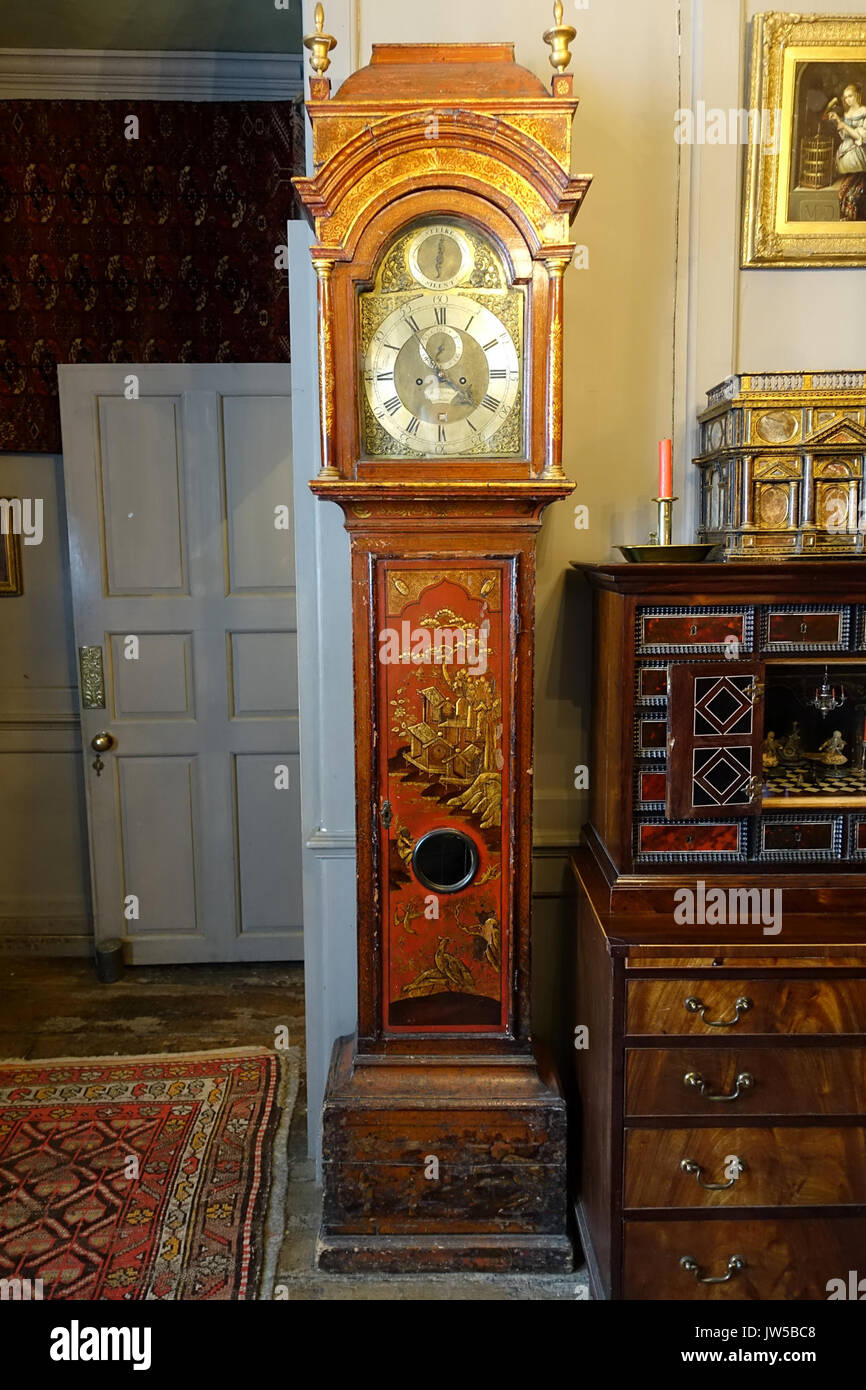 Snowshill manor clock hi-res stock photography and images - Alamy