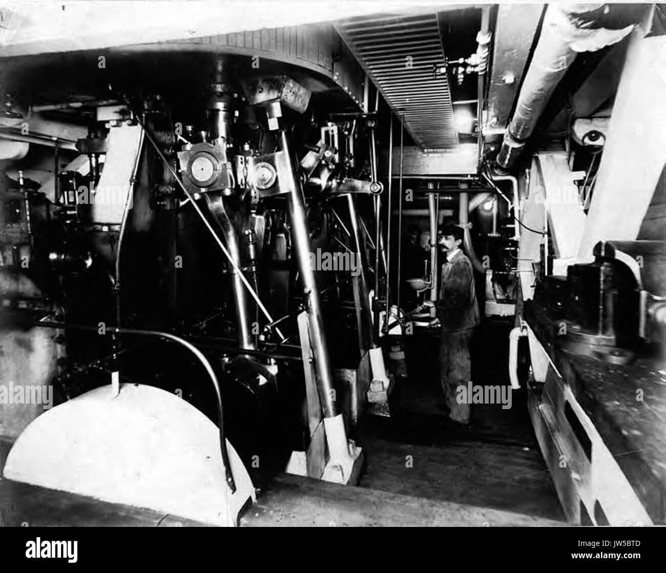 Historical ship engine room hi-res stock photography and images - Alamy