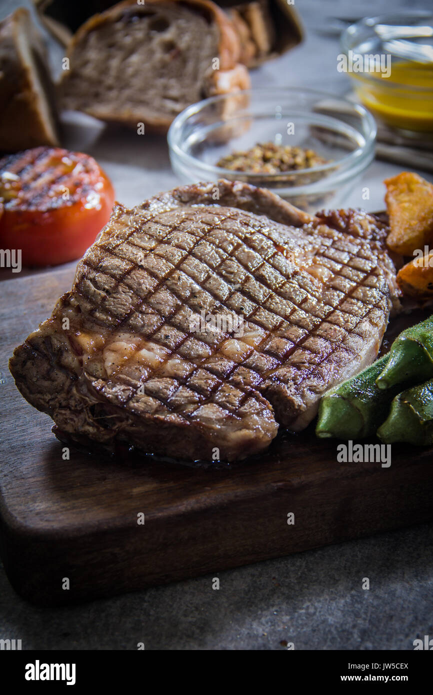 Fillet Steak Stock Photos & Fillet Steak Stock Images - Alamy