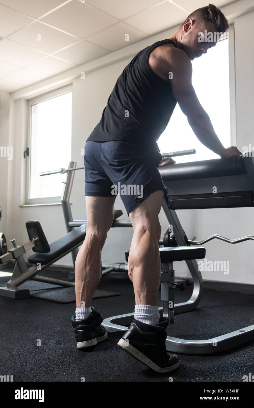 Calf muscle bodybuilder body hi-res stock photography and images - Alamy