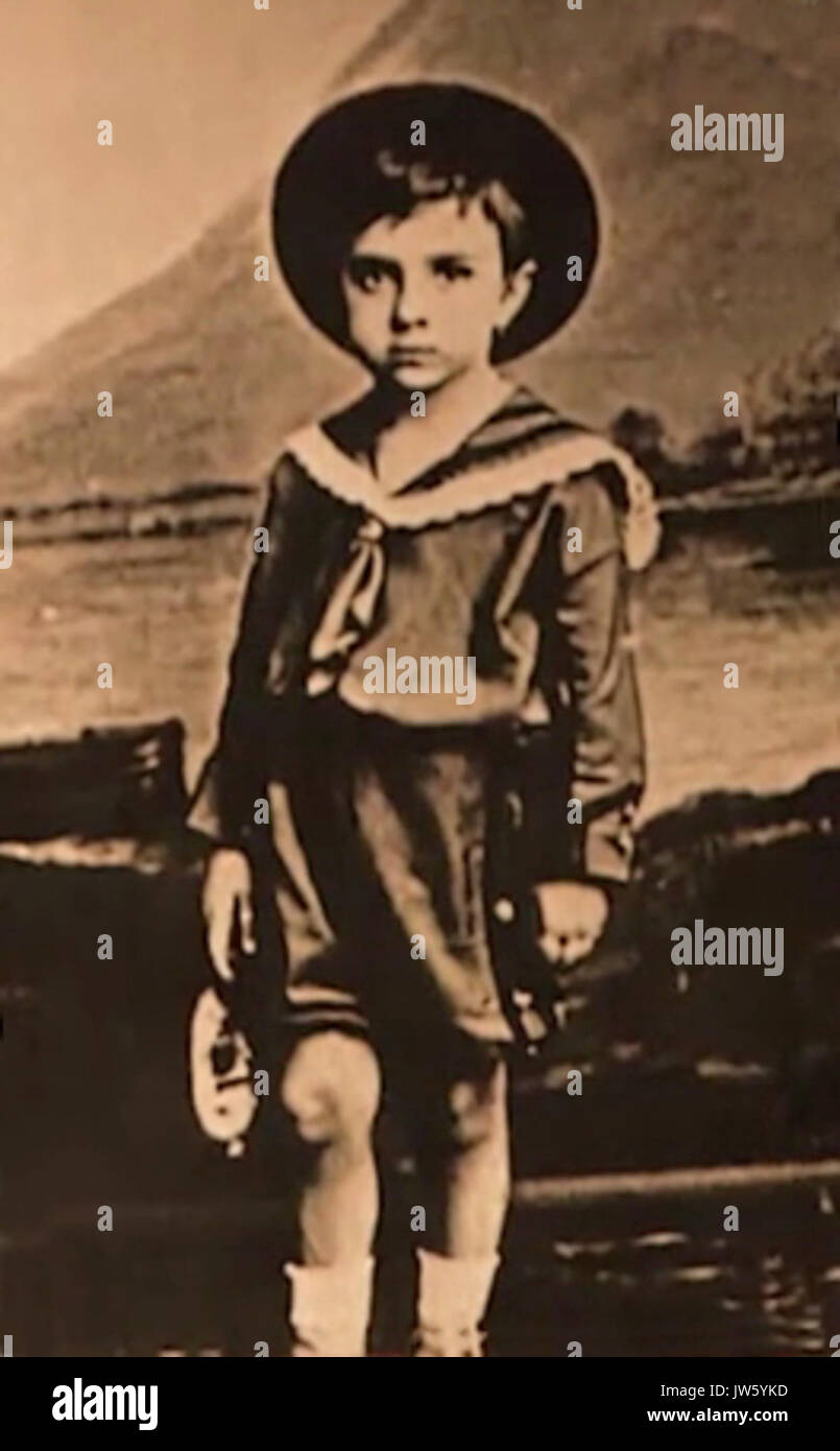 Charcot antarctic hi-res stock photography and images - Alamy