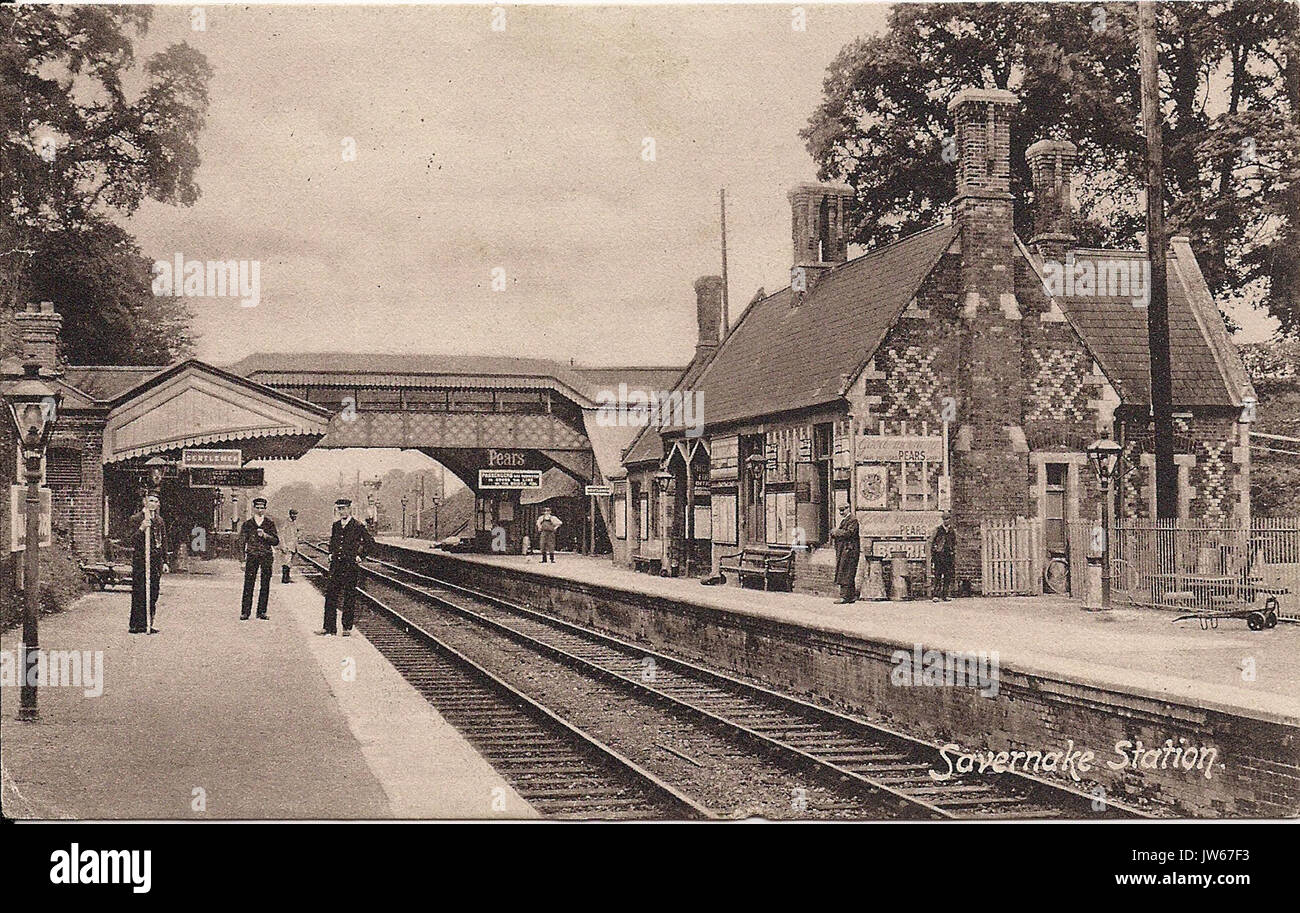 Savernake Low Level Station Stock Photo - Alamy