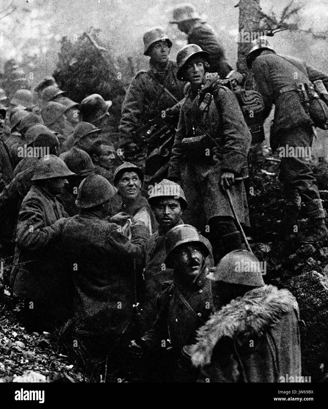 Soldati italiani hi-res stock photography and images - Alamy