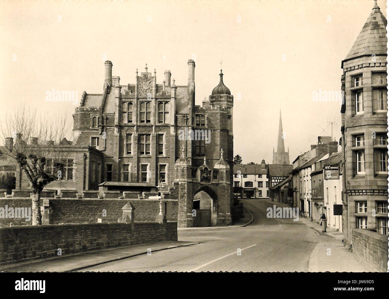Monmouth Wye Bridge Street from Wye Bridge Stock Photo - Alamy