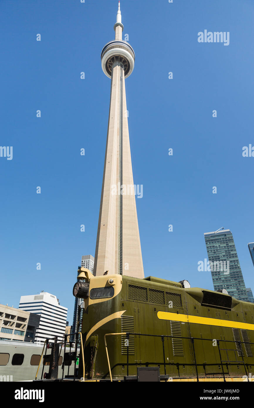 The amazing Tower in the centre of Toronto Ontario Canada Stock Photo ...