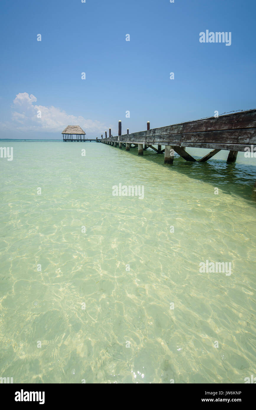 Dock in a beach of Isla Holbox, Quintana Roo (Mexico Stock Photo - Alamy